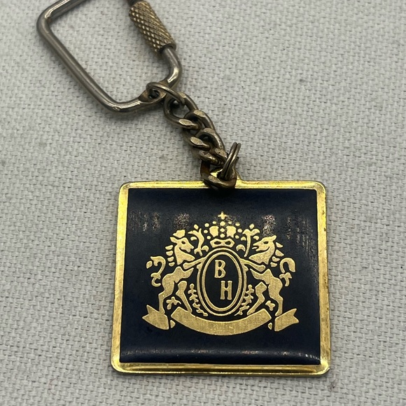 None | Accessories | Vintage Benson Hedges Lion Crest Keychain | Poshmark